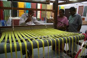 Two mega handloom cluster to come up in Andhra Pradesh | | YnFx